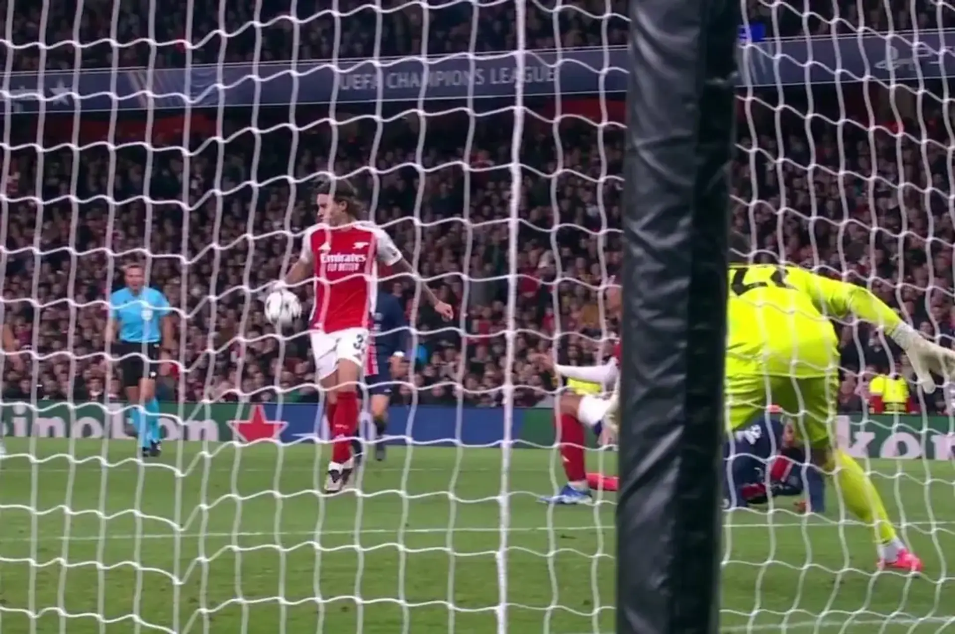 "On est le PSG et non le Real", les fans du PSG crient au scandale ...