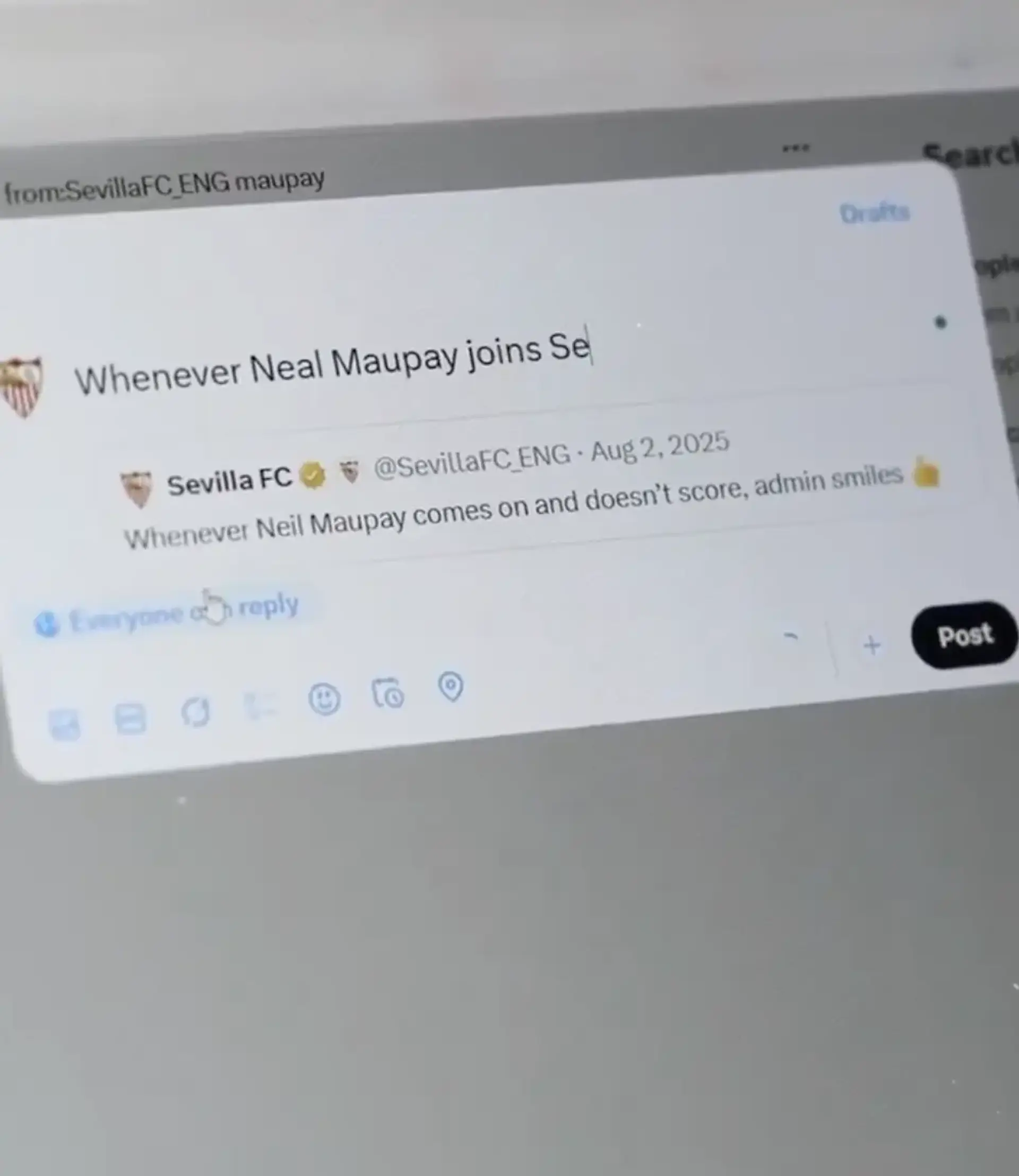Sevilla hilariously announce Neal Maupay loan signing with viral social ...