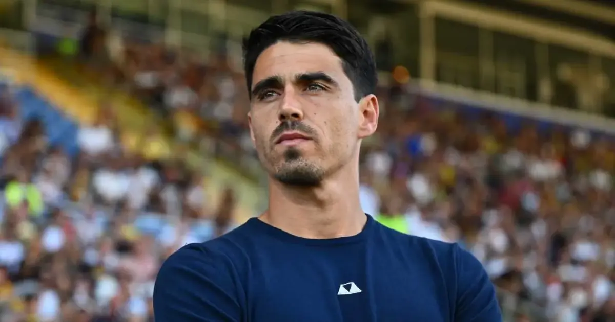 30-year-old coach who left Arsenal's title winners to forge his own ...
