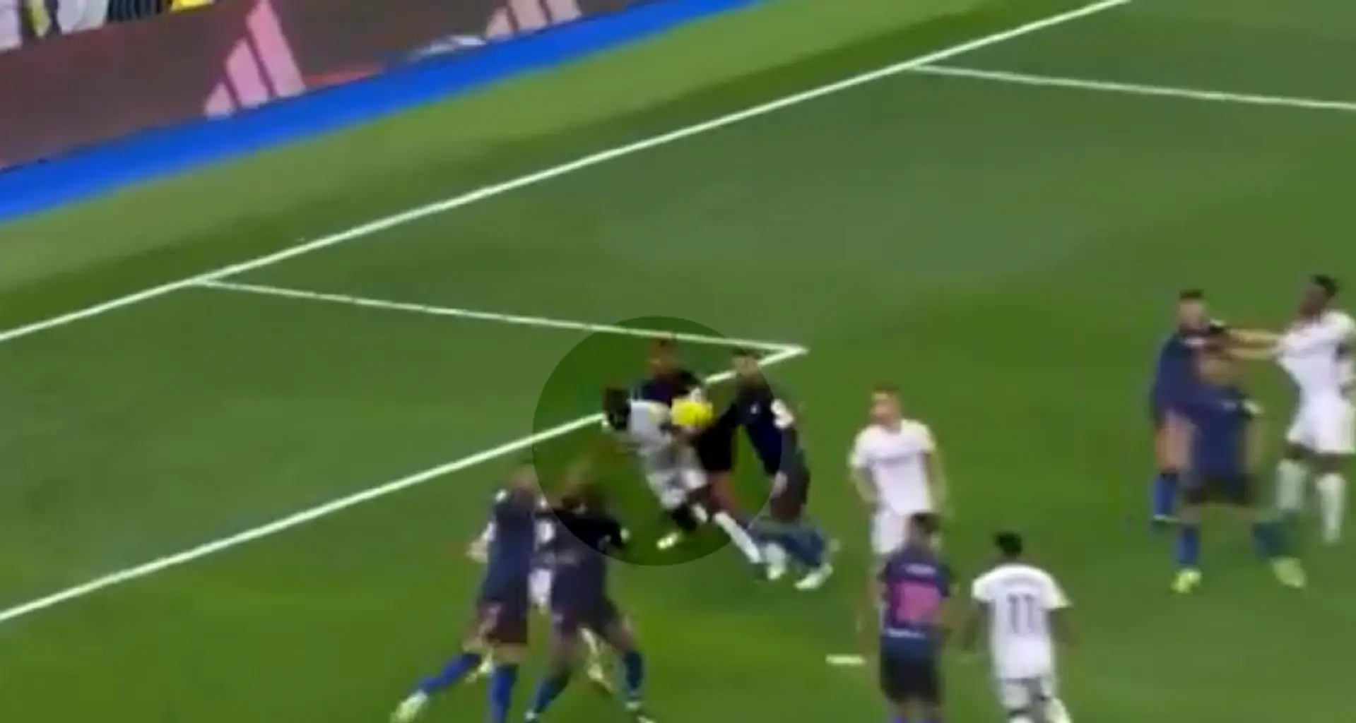 Rudiger pulled to ground by Sevilla player in penalty box — not even a ...