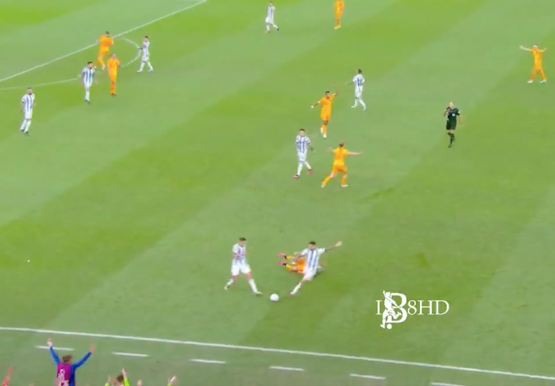Van Dijk sends Leandro Paredes flying after Argentina player smashes ...