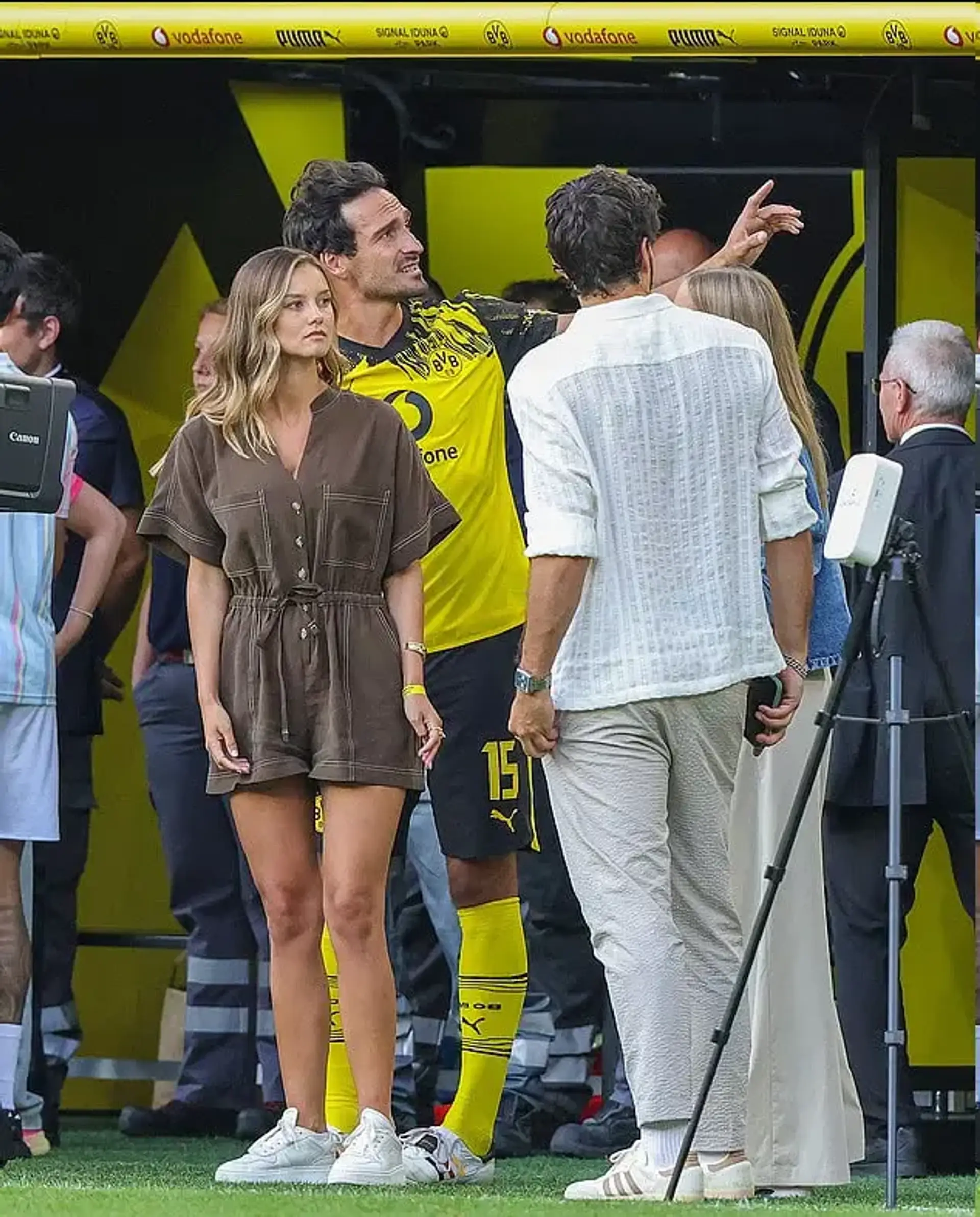 Mats Hummels’ ex-wife says son didn’t know about dad’s farewell — but ...