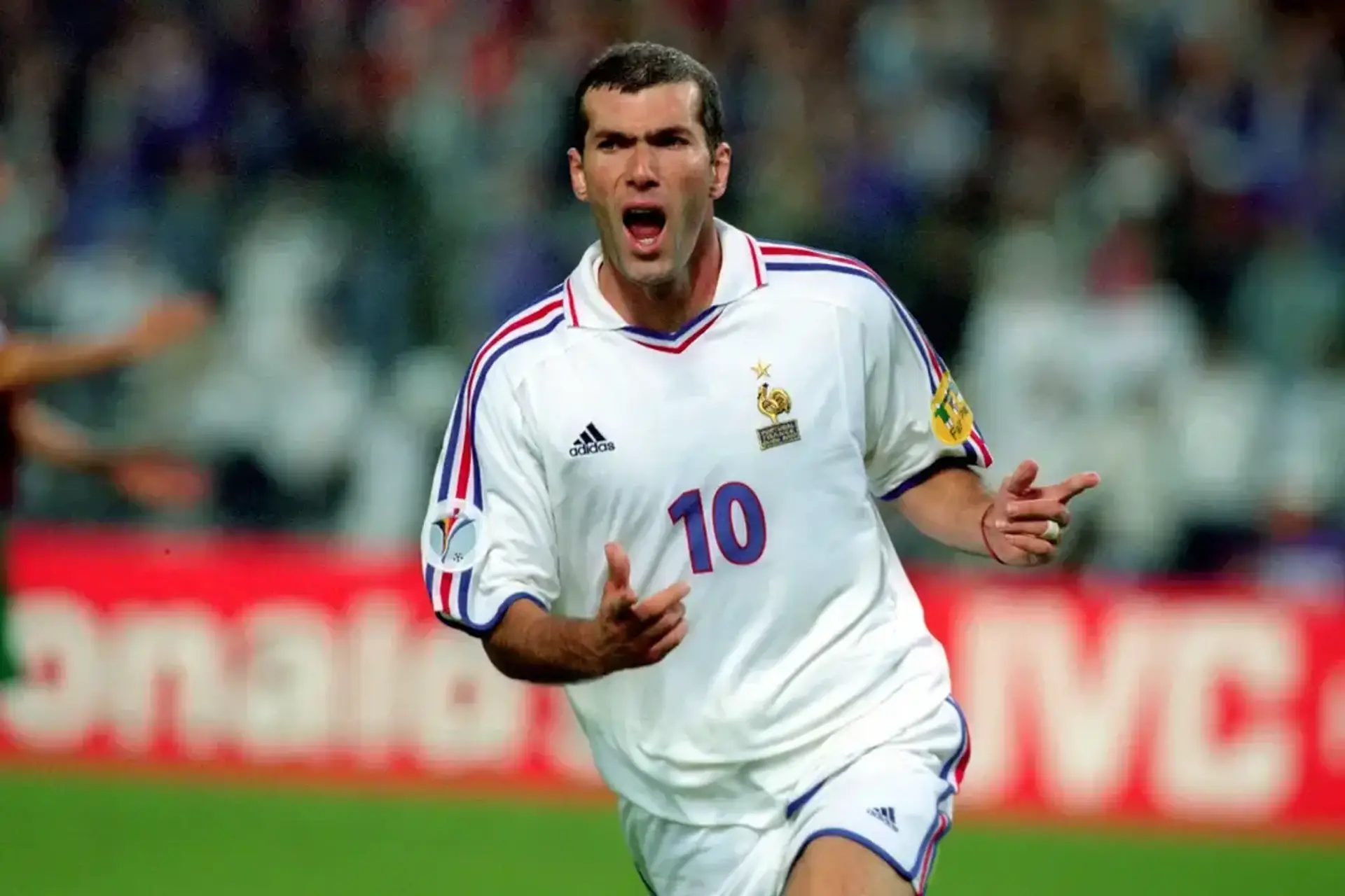 Top 10 greatest classic number 10s in football history – tribute to ...