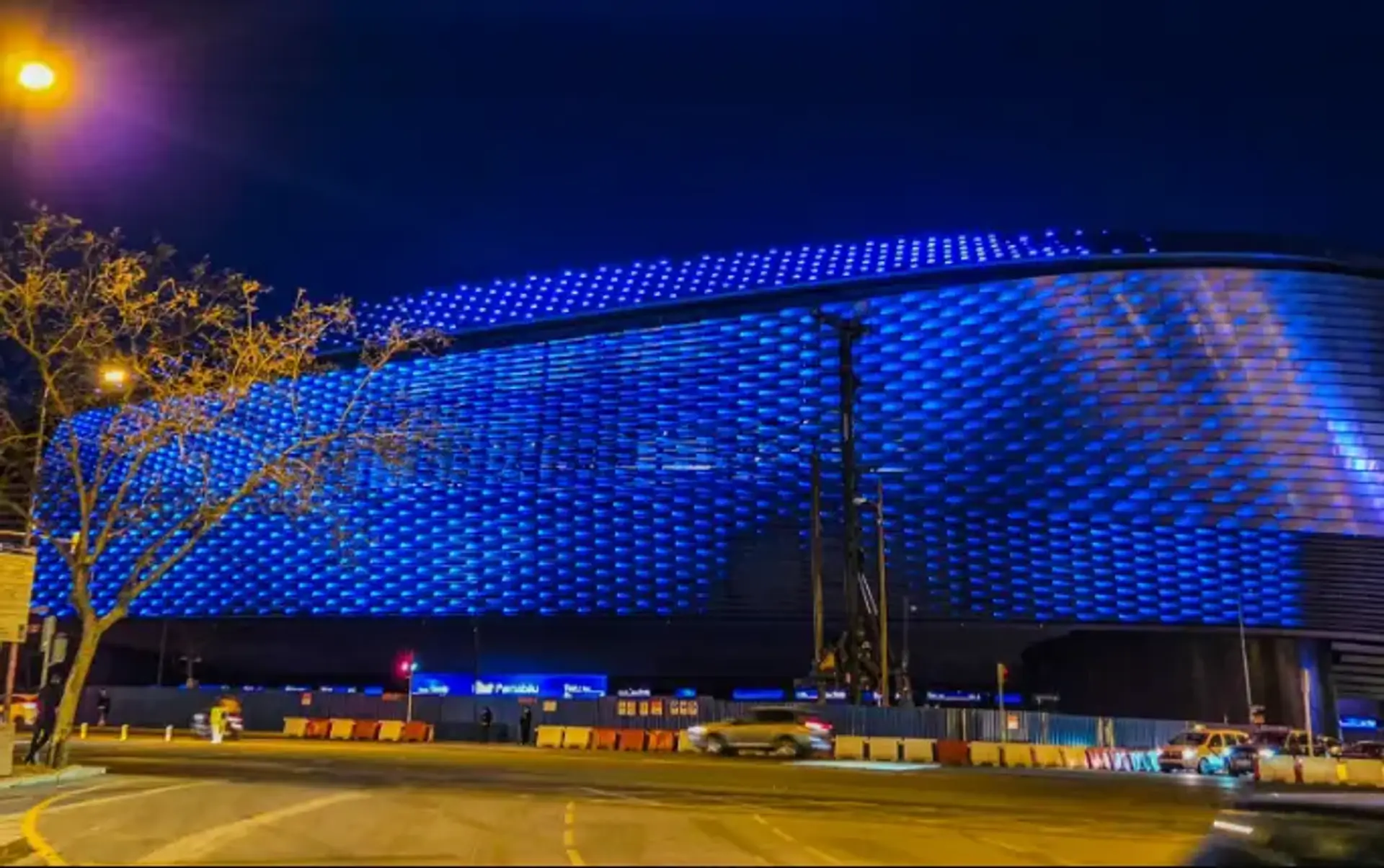 New Santiago Bernabeu lighting shines bright in stunning blue display ...