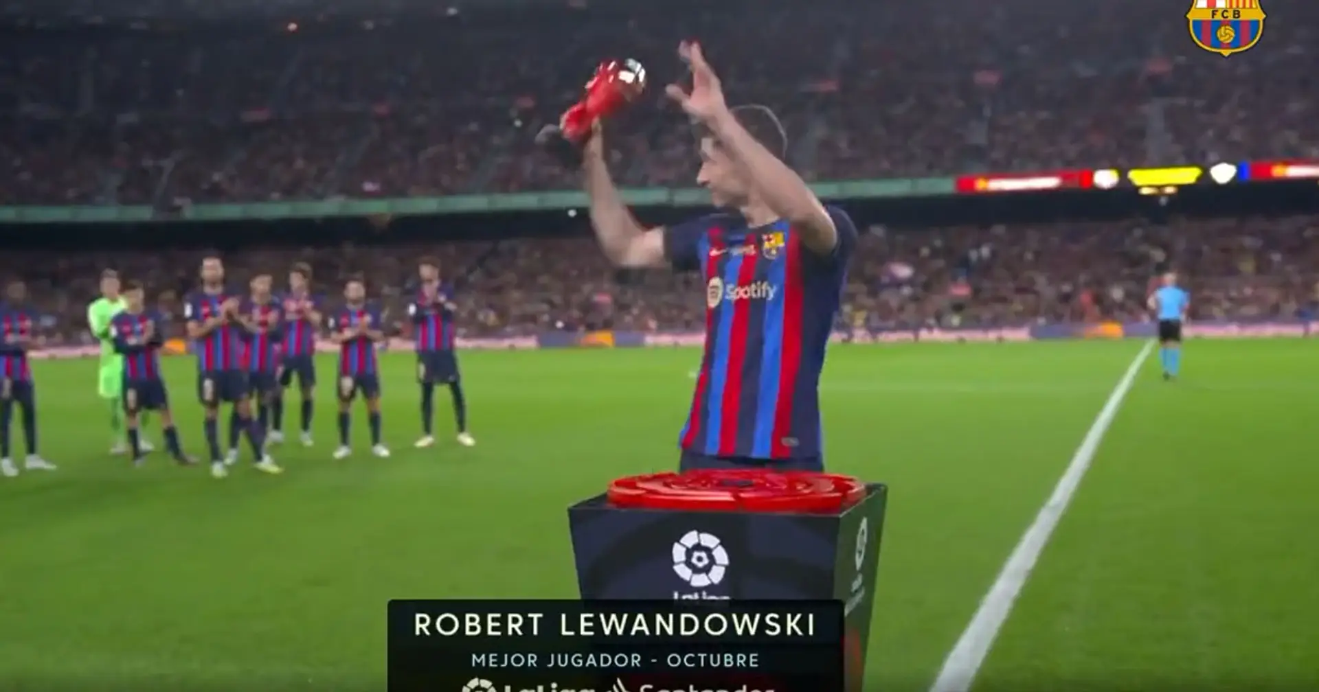 6 best pics as Lewandowski receives La Liga Player of the Month award