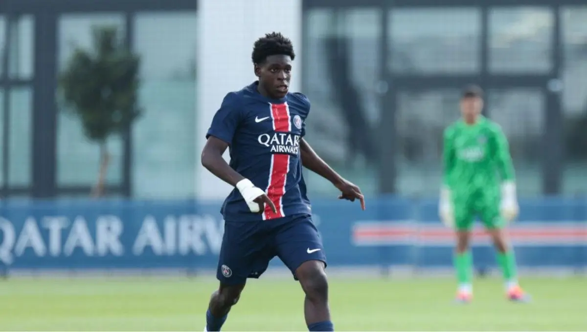 Bayern Munich and Bayer Leverkusen compete for Paris-born midfielder ...