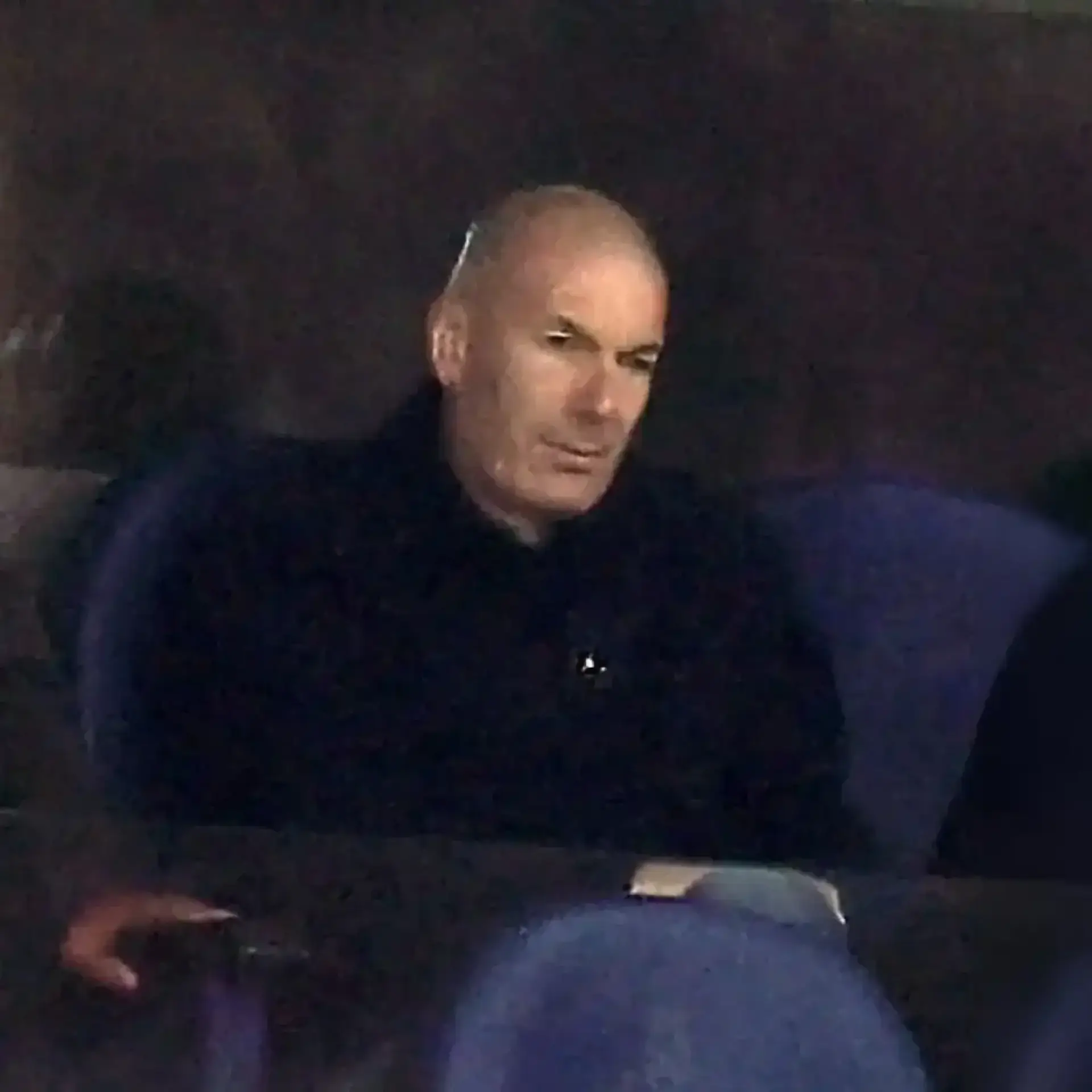 Sad Zinedine Zidane watched Real Madrid lose in the Champions League ...
