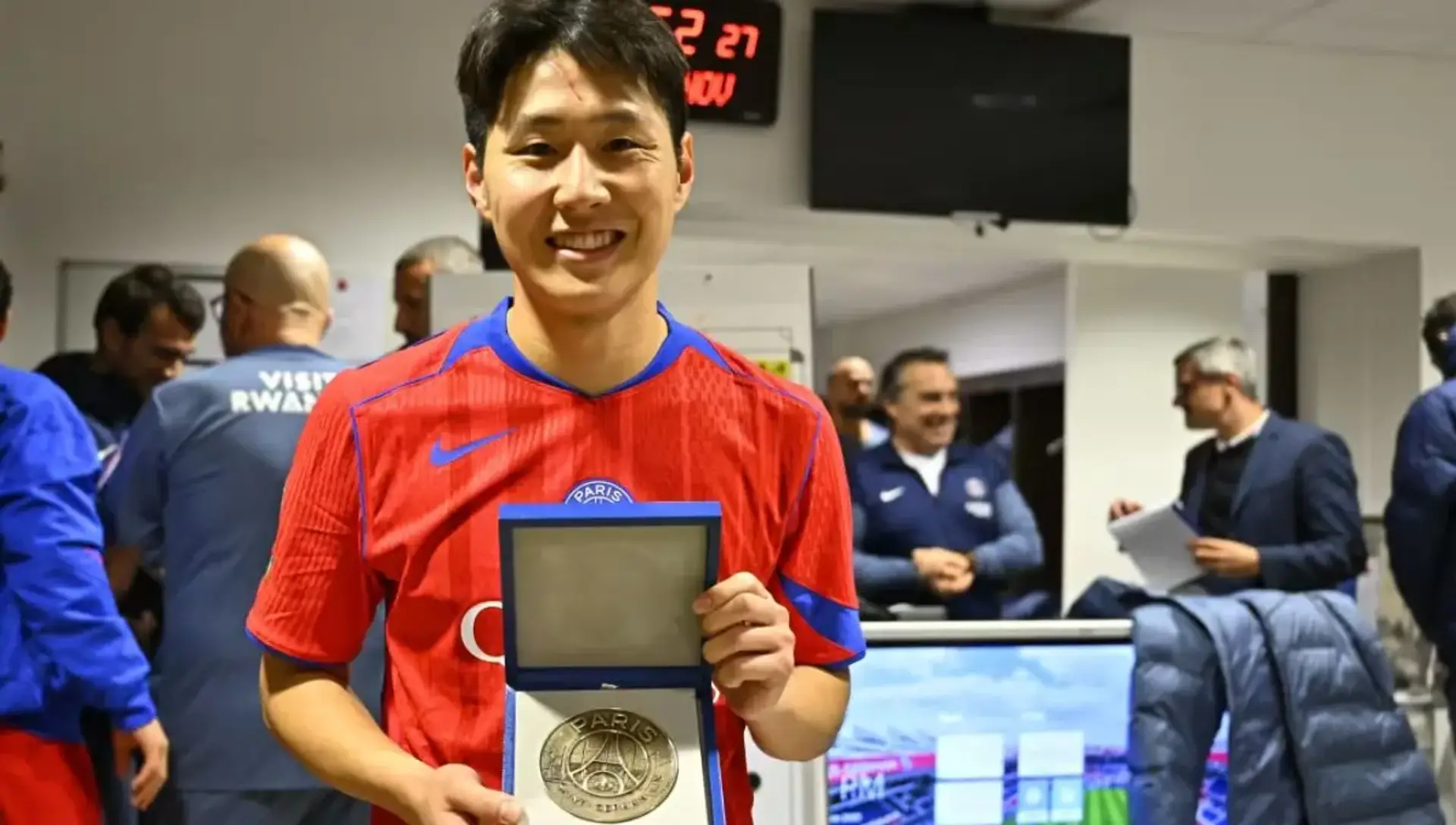 Kang-In Lee: 'I’m very happy to have played 100 matches with PSG ...