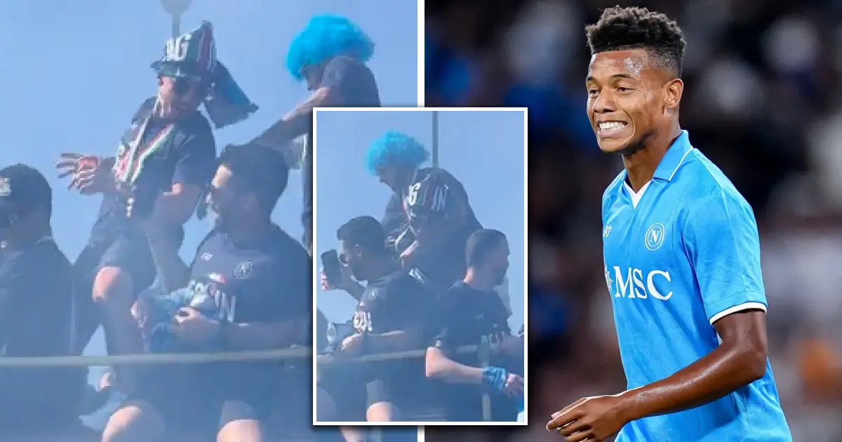 David Neres nearly falls off the bus during Napoli’s Scudetto parade ...