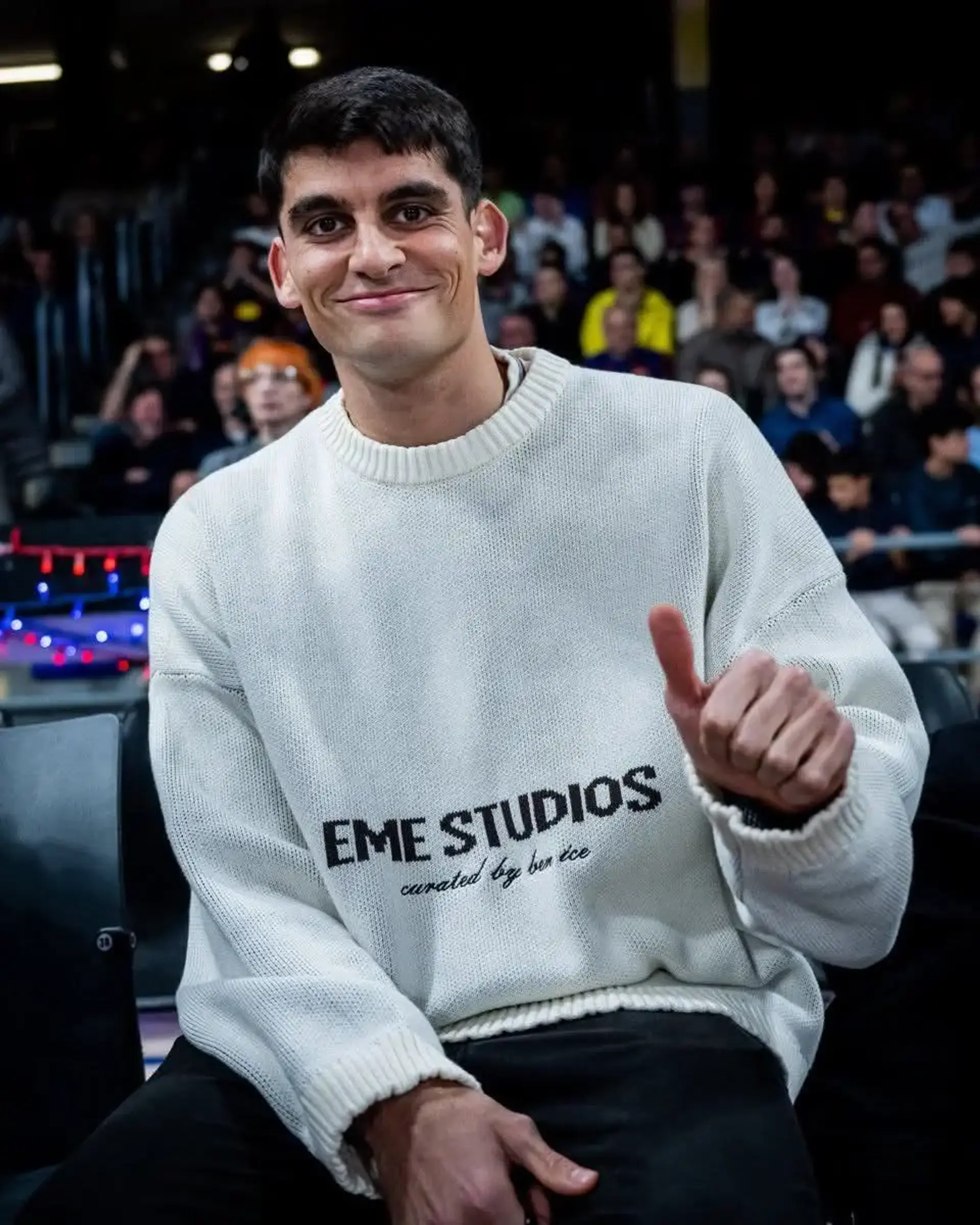 Gerard Martin attends Barca basketball game – gets recognized on the ...