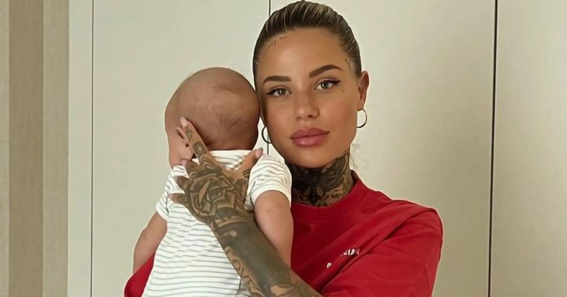 Meet Theo Hernandez's stunning girlfriend fully covered in tattoos ...
