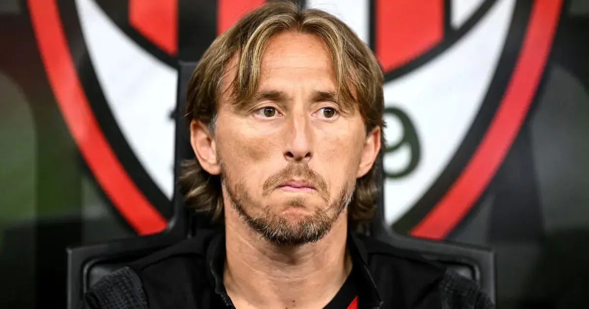 Modric cleared for shock Milan return with protective mask - Football ...