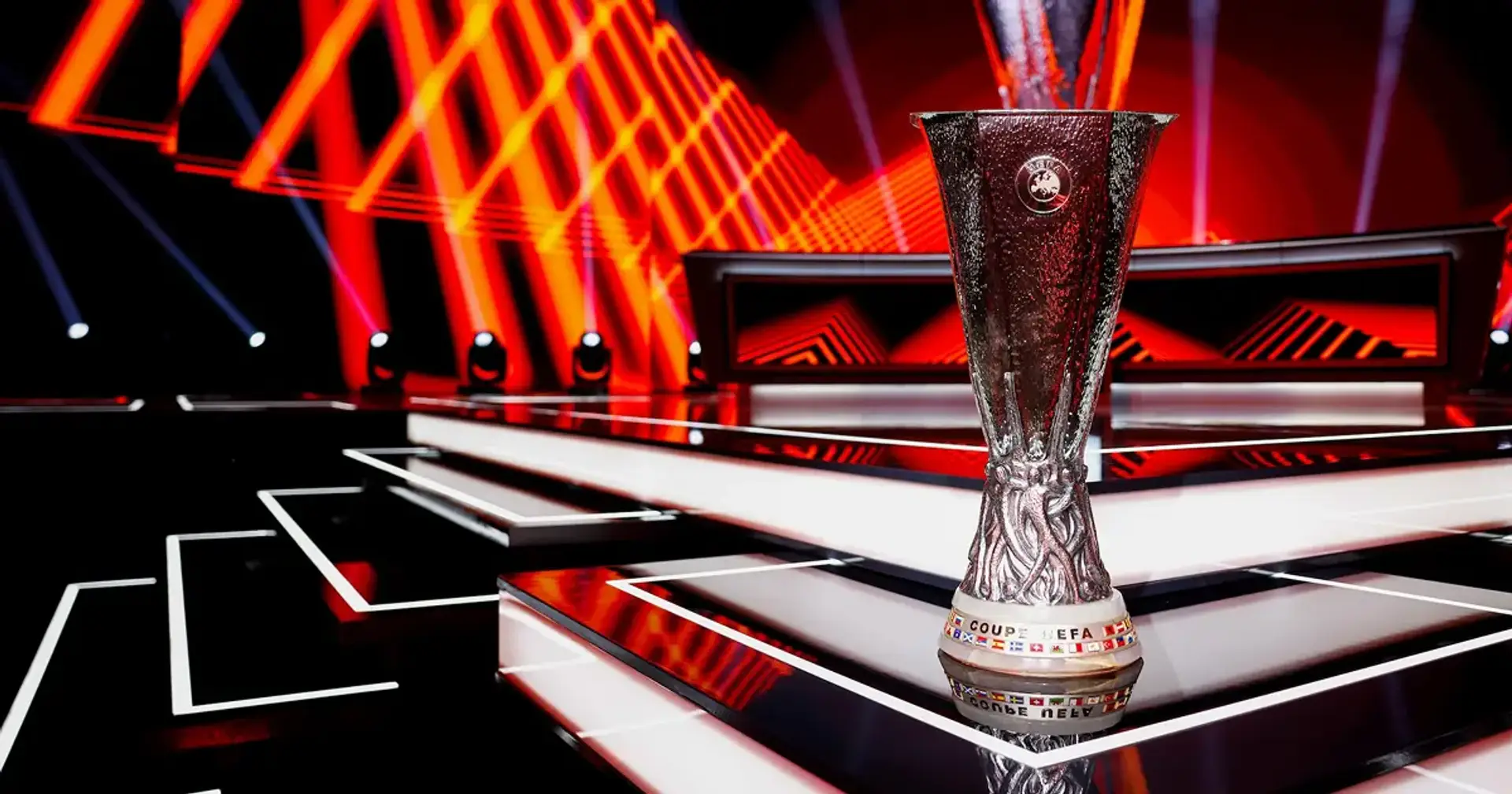 Fenerbahçe Istanbul News, Fixtures & Results, Table, Players