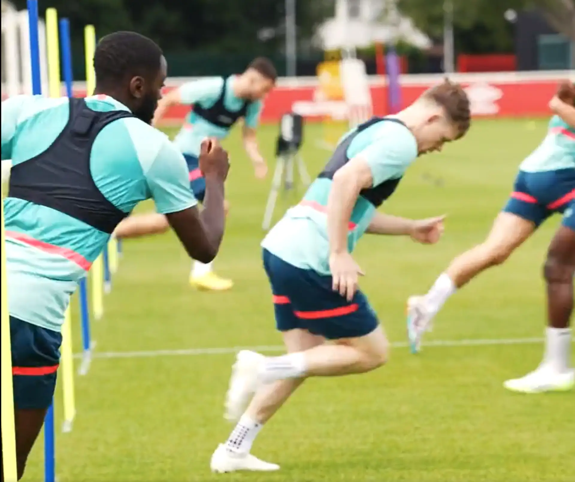 Brentford players take part in the most brutal test in Premier League ...