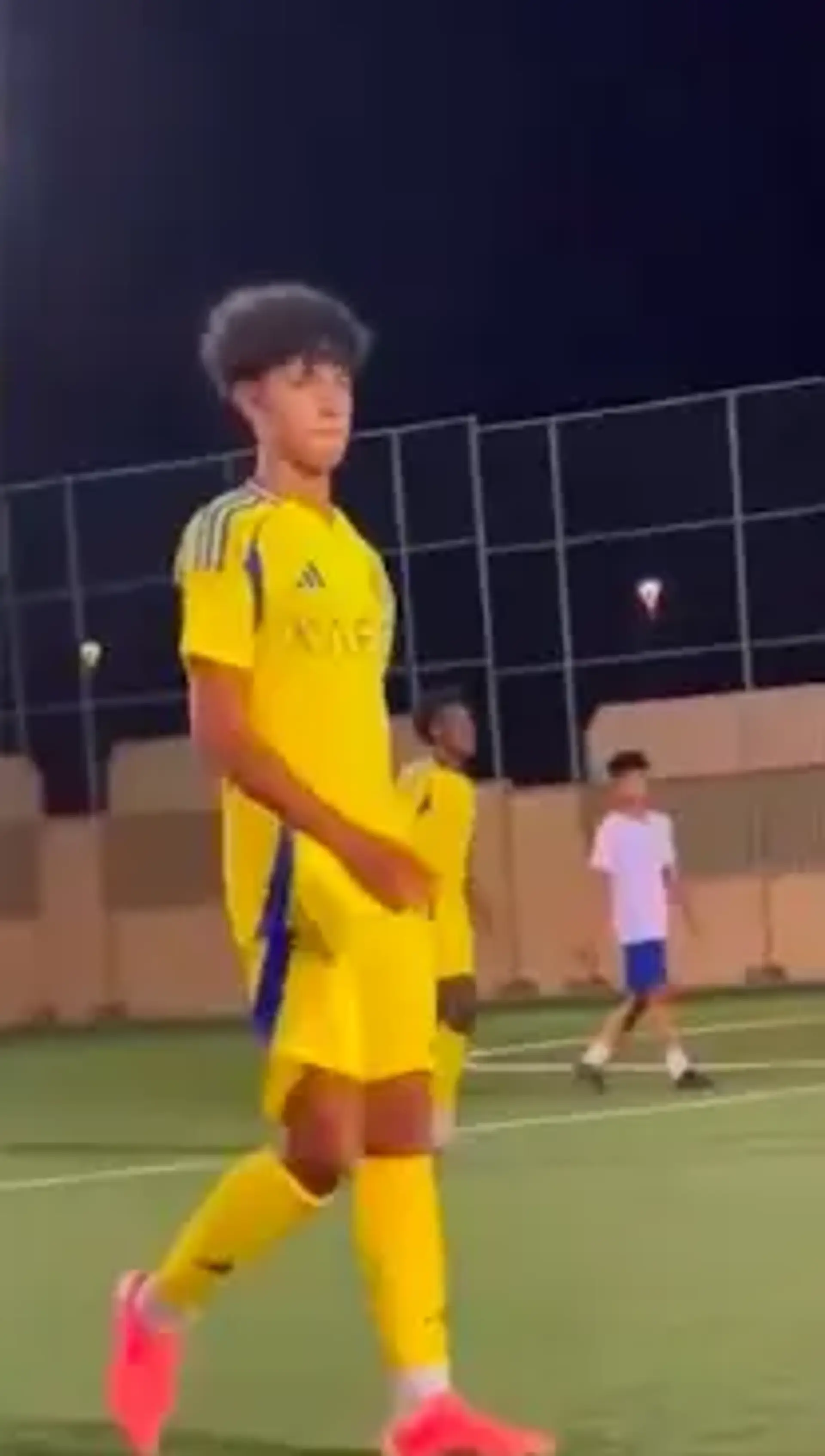 Ronaldo Jr. channels father's greatness, wows with dribbling skills and ...