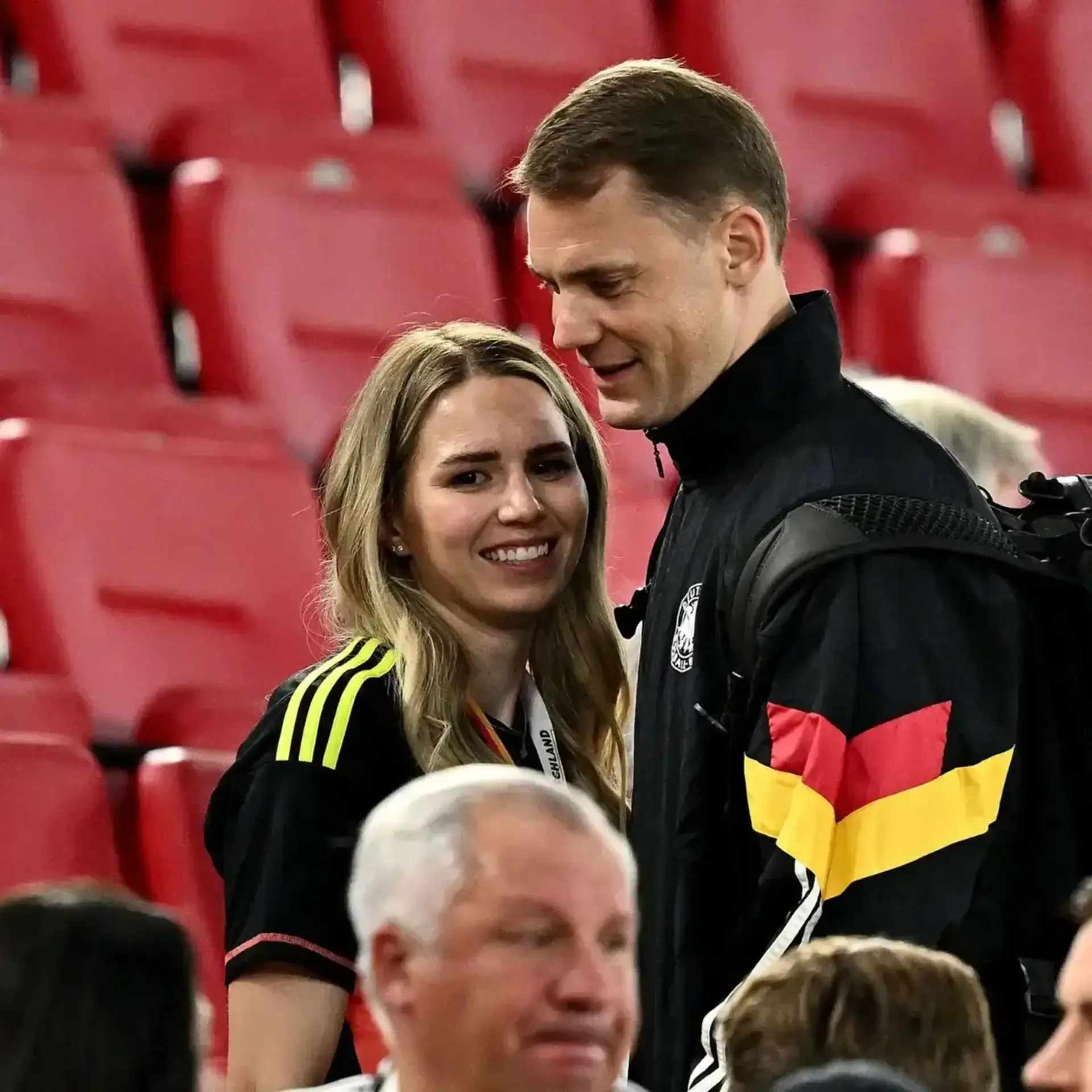 Manuel Neuer's wife is a handball player: Meet Anika Neuer — Tribuna.com