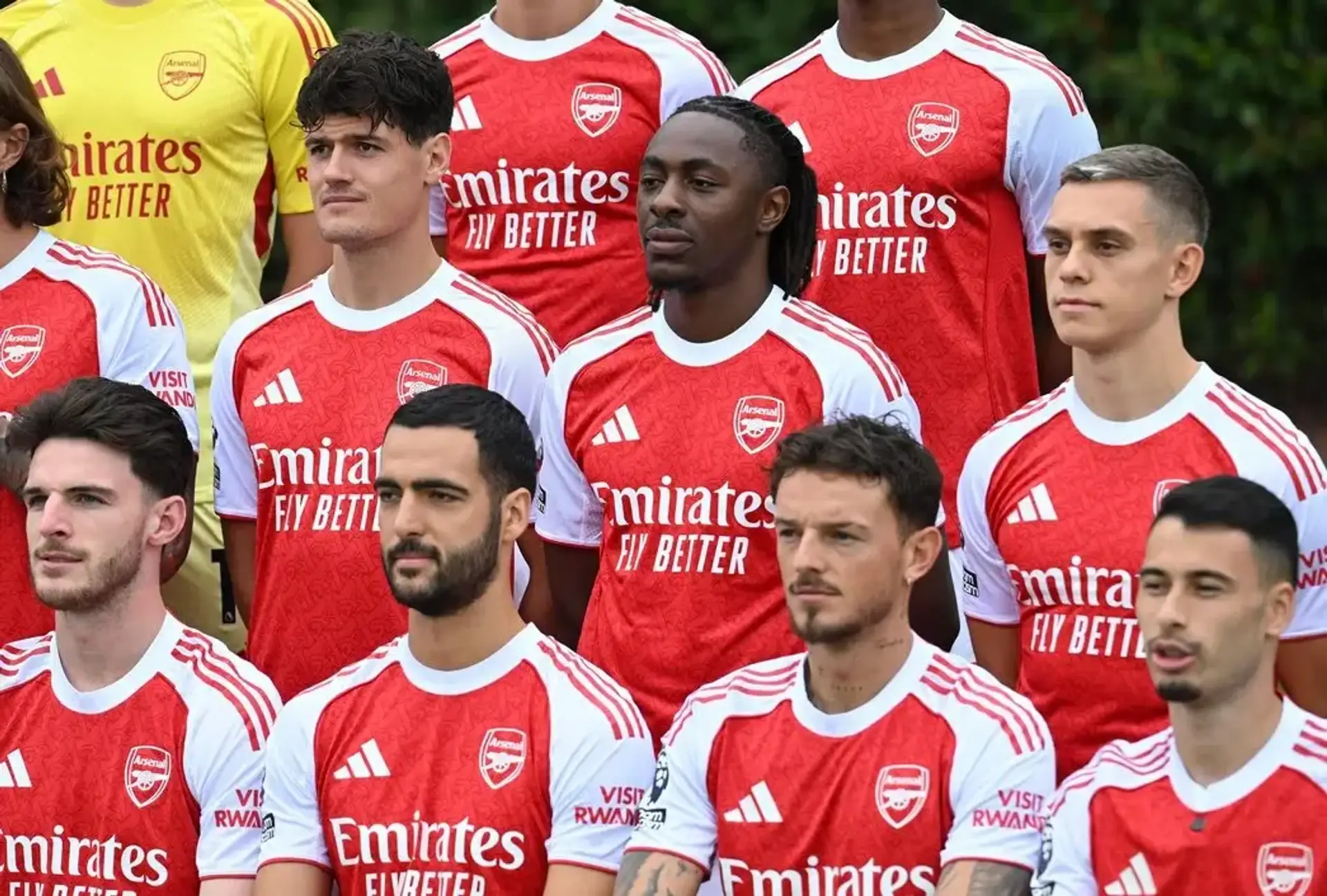 Backstage: Arsenal's 2025/26 squad photo day at Sobha Realty Training ...