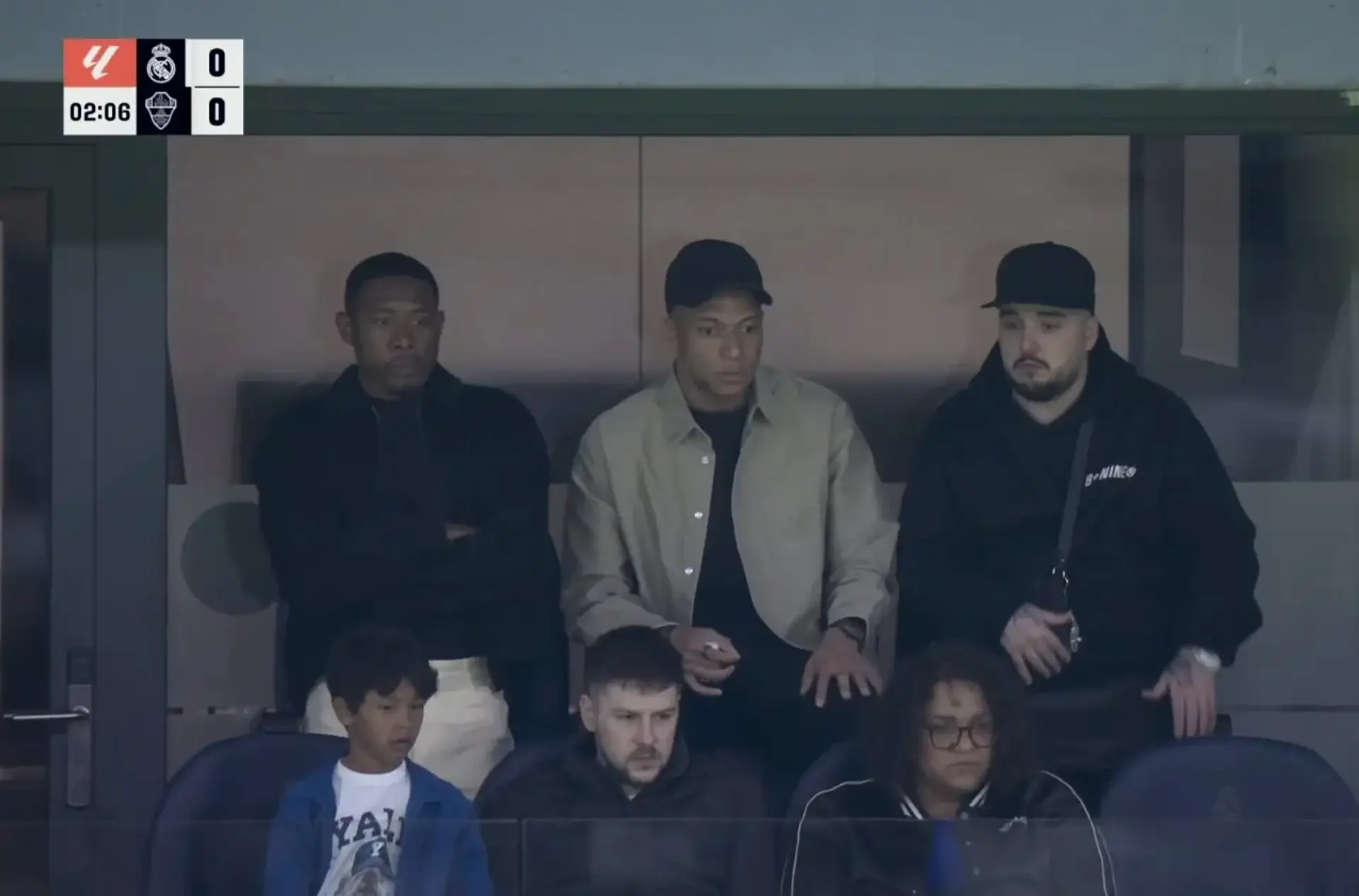 David Alaba et Kylian Mbappé présents lors du match Real Madrid - Elche ...