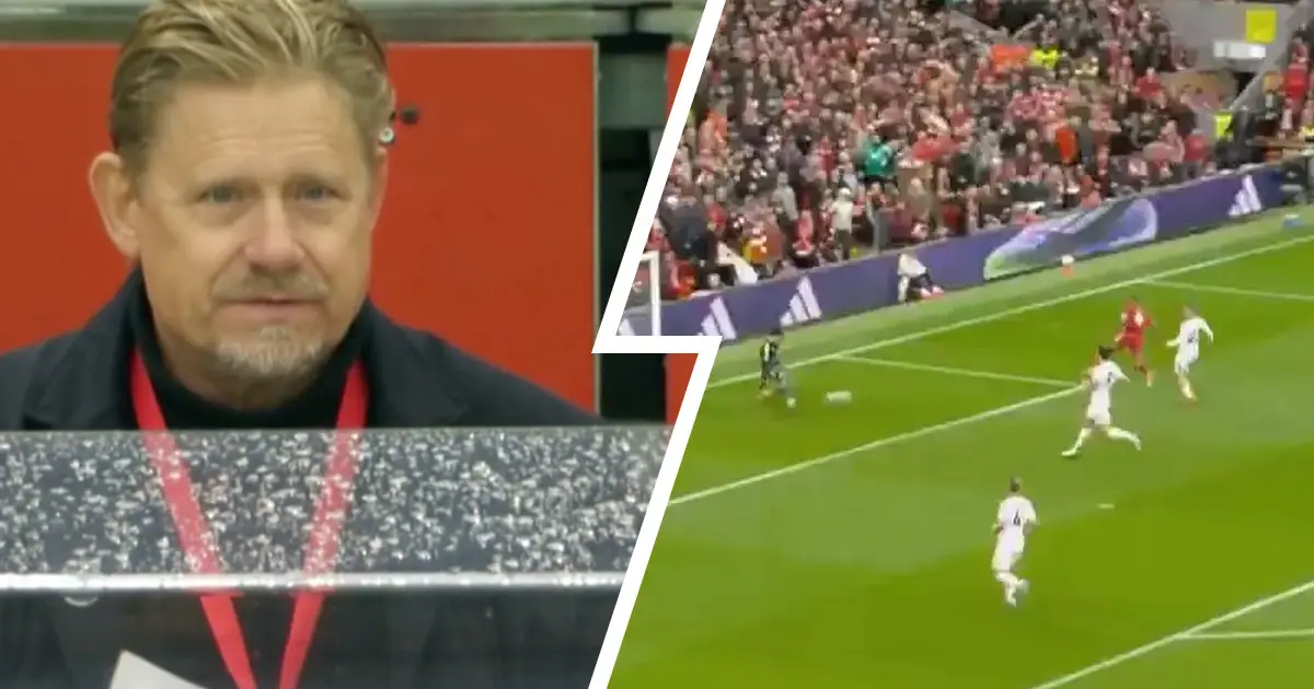 Senne Lammens gets showered with love by Man United players after ...