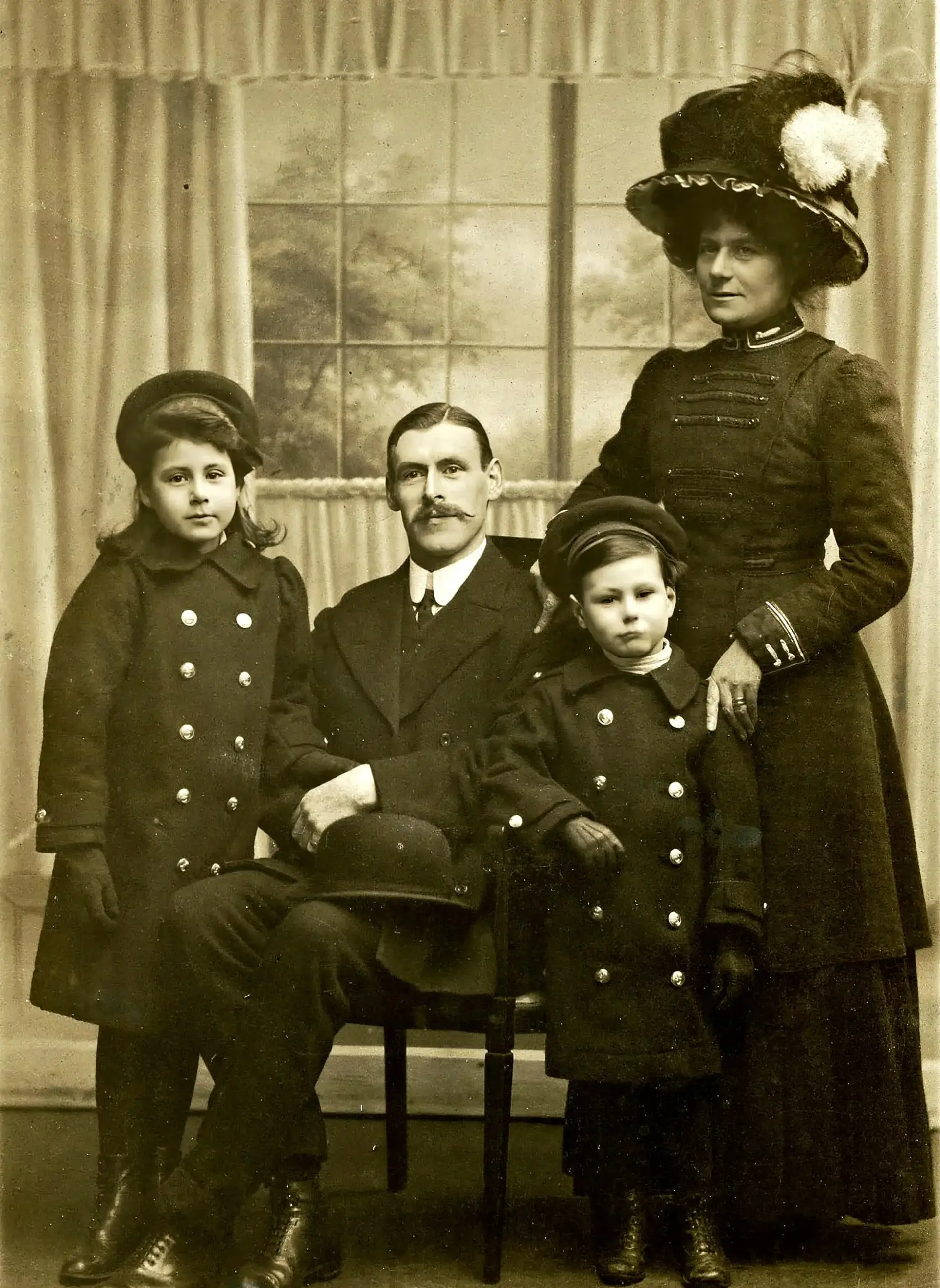 The story of first ever Real Madrid manager Arthur Johnson – his grave ...