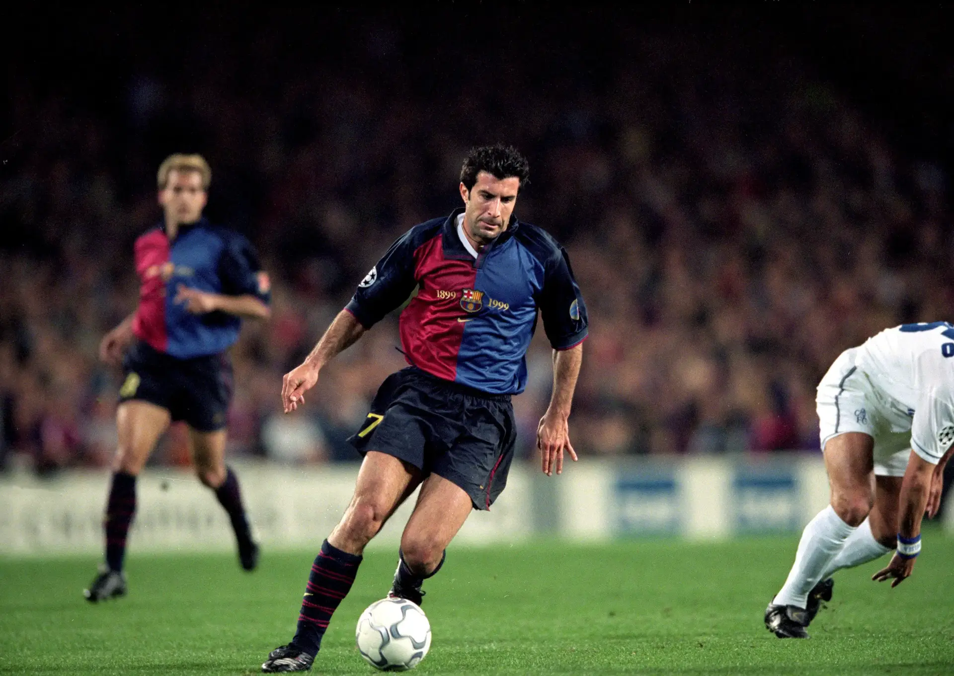 'Traitor': Luis Figo returns for Barcelona–PSG clash, still not welcome ...