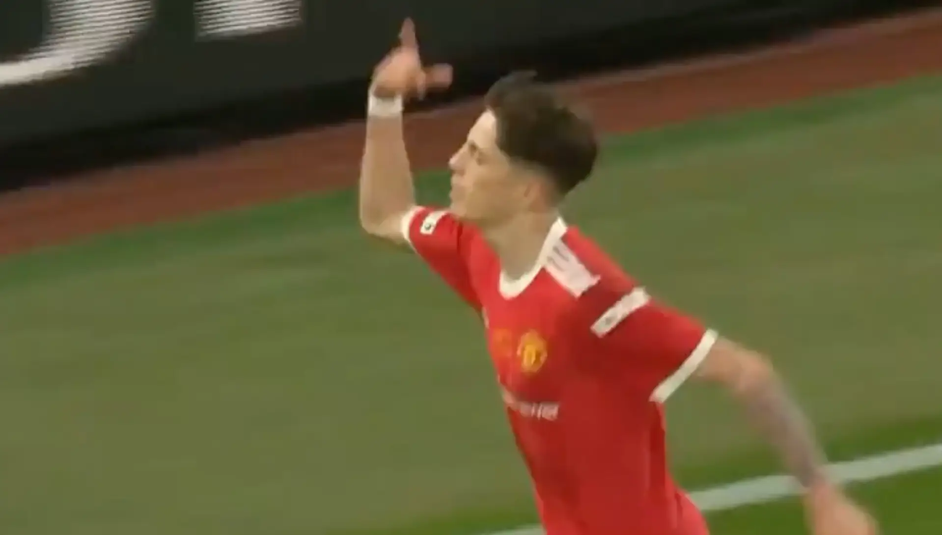 Spotted: Alejandro Garnacho replicates Ronaldo's 'SIUUU' celebration in ...