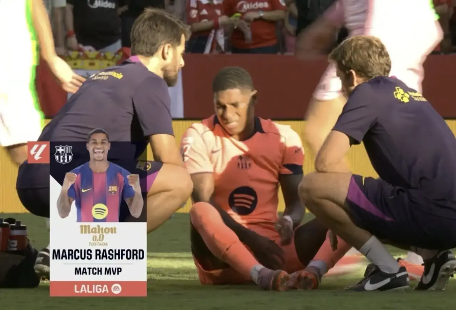Marcus Rashford s’effondre de douleur à la fin du match contre Séville ...