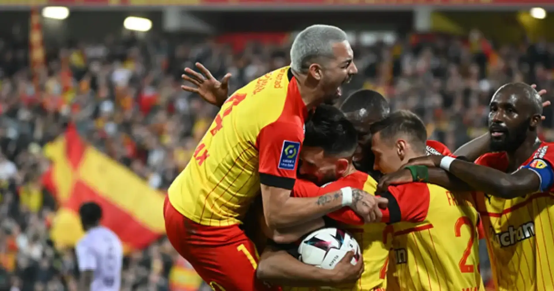 10-man RC Lens come from 2 goals down to beat Toulouse and close gap on ...