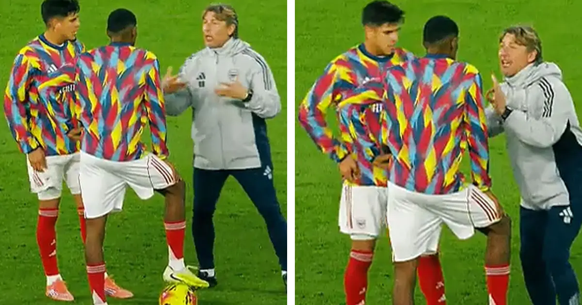 Spotted: Arsenal coach Gabriel Heinze's passionate instructions to ...