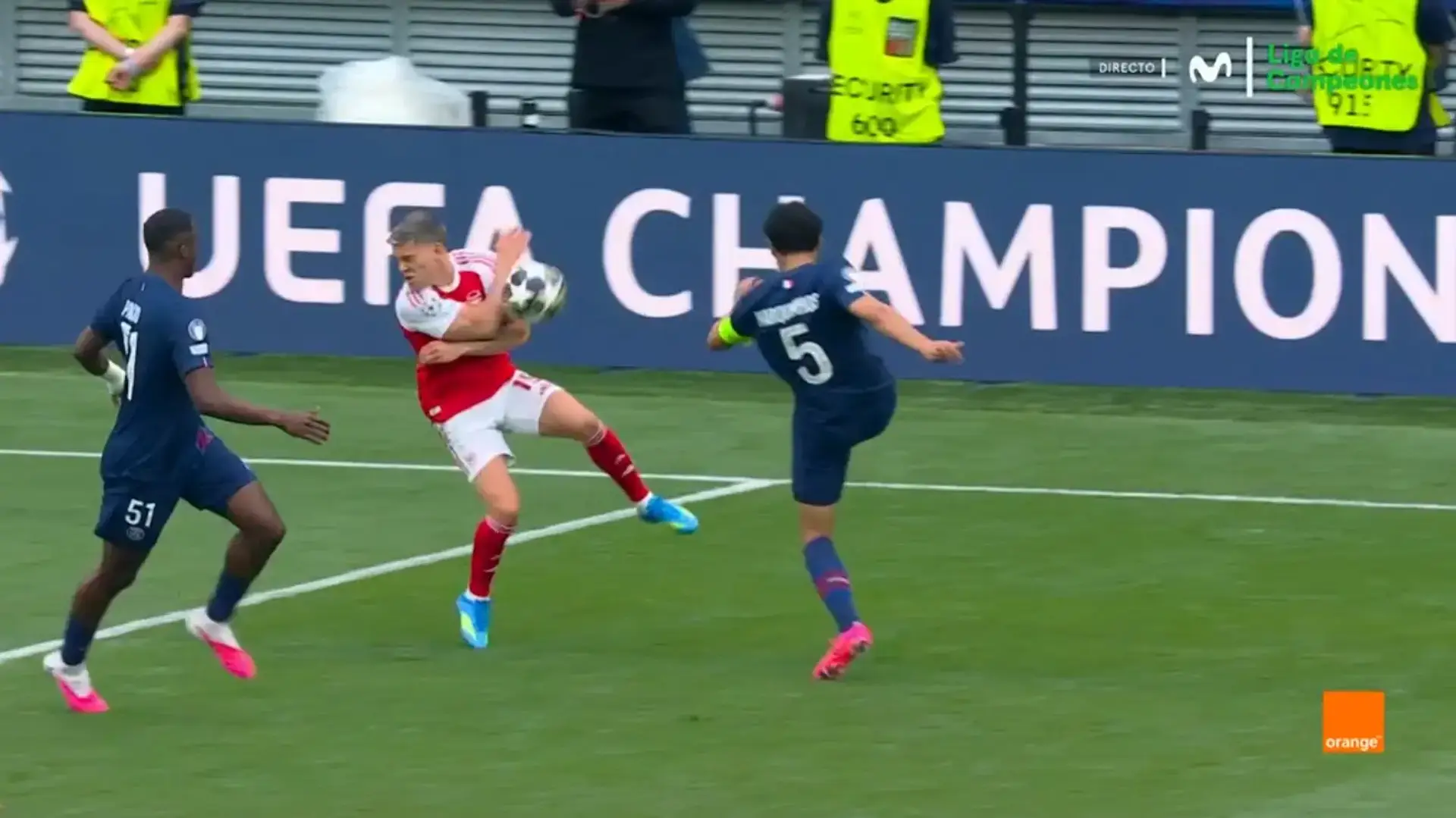 Das Tor von Kai Havertz gegen Paris Saint-Germain hätte aberkannt ...