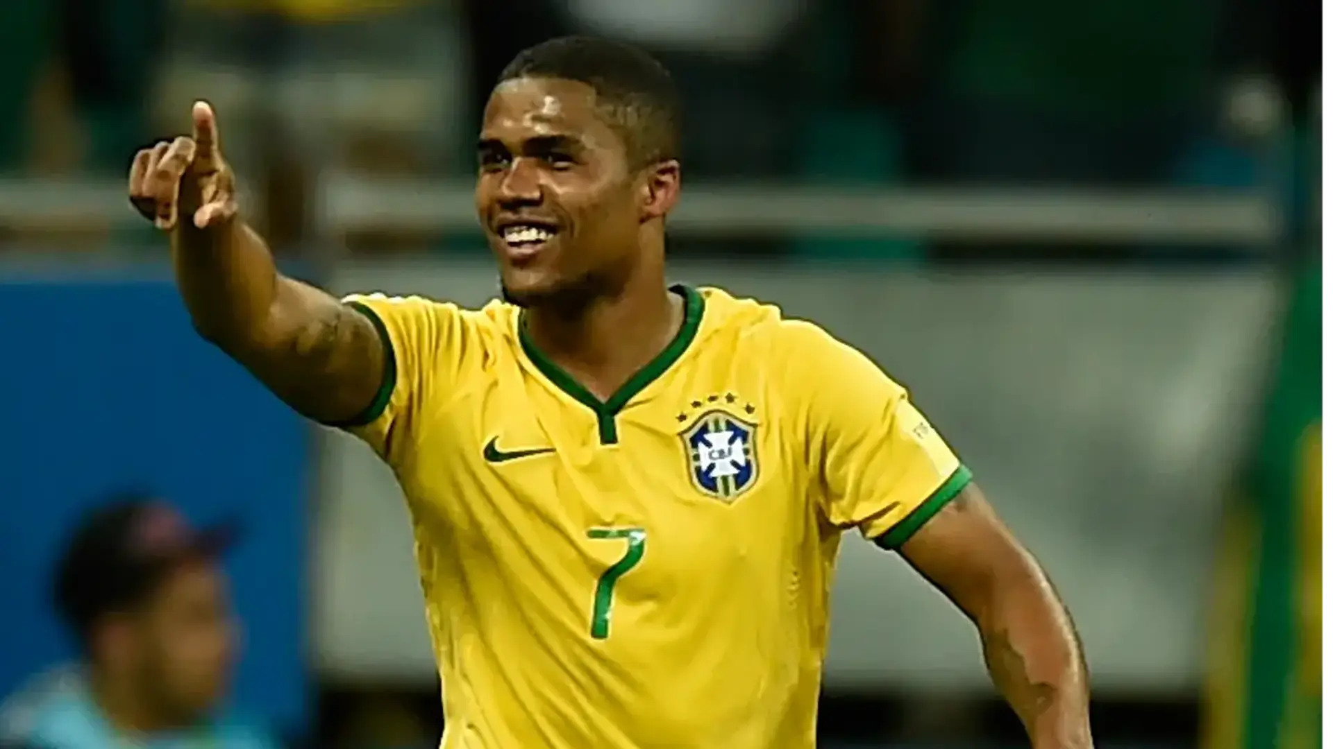 Brazilian winger Douglas Costa set for potential move to Chievo ...