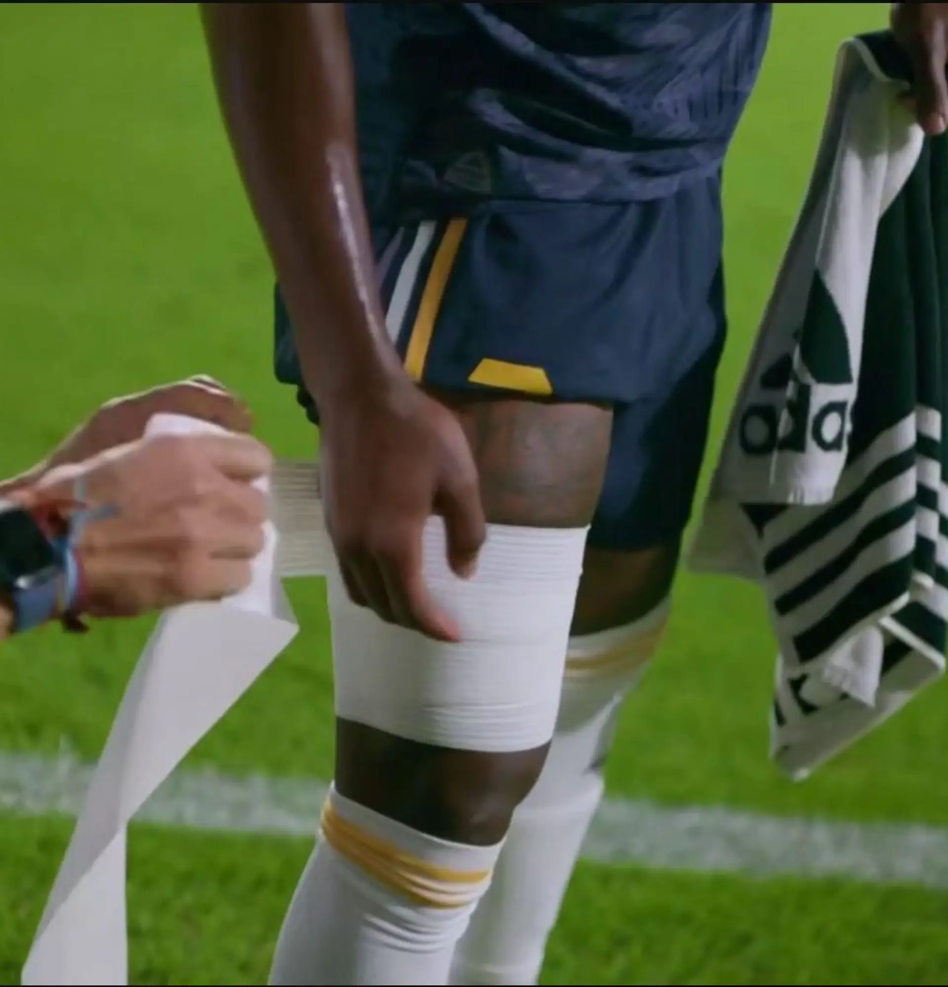 Vinicius picks up injury v Celta -- subbed off after 17 minutes ...