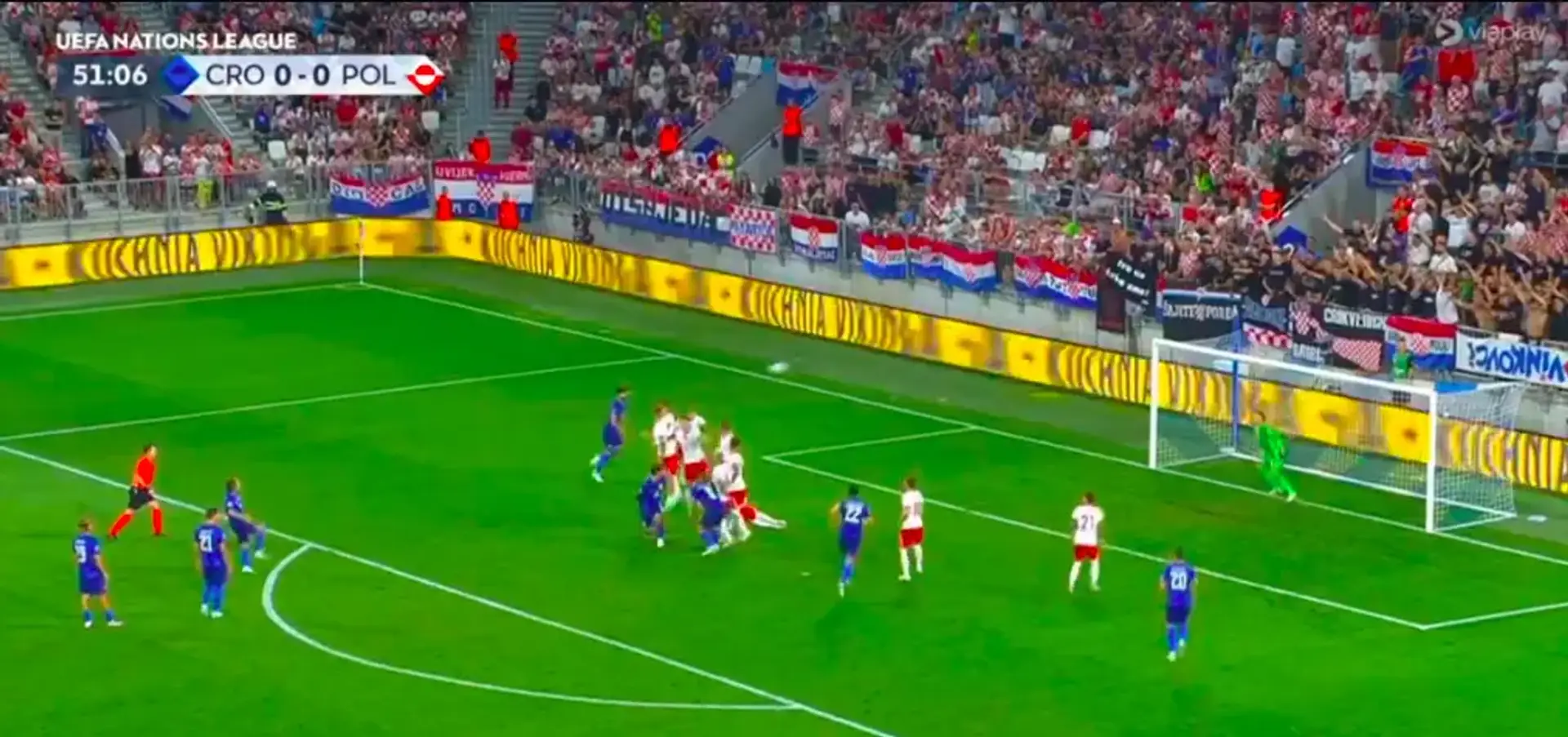 Luka Modric marque sur coup franc direct lors d'un match historique ...