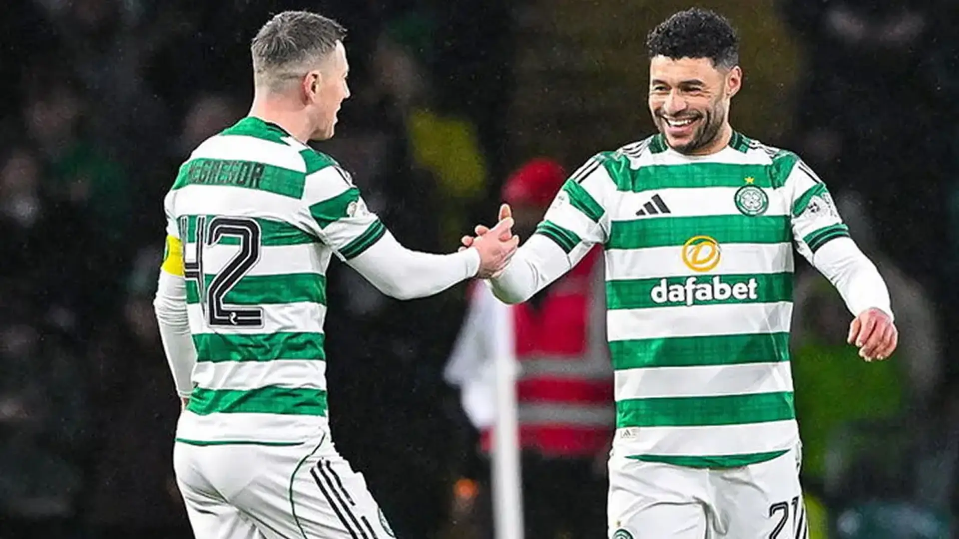 Alex Oxlade-Chamberlain debuta en el Celtic con su primer gol desde ...