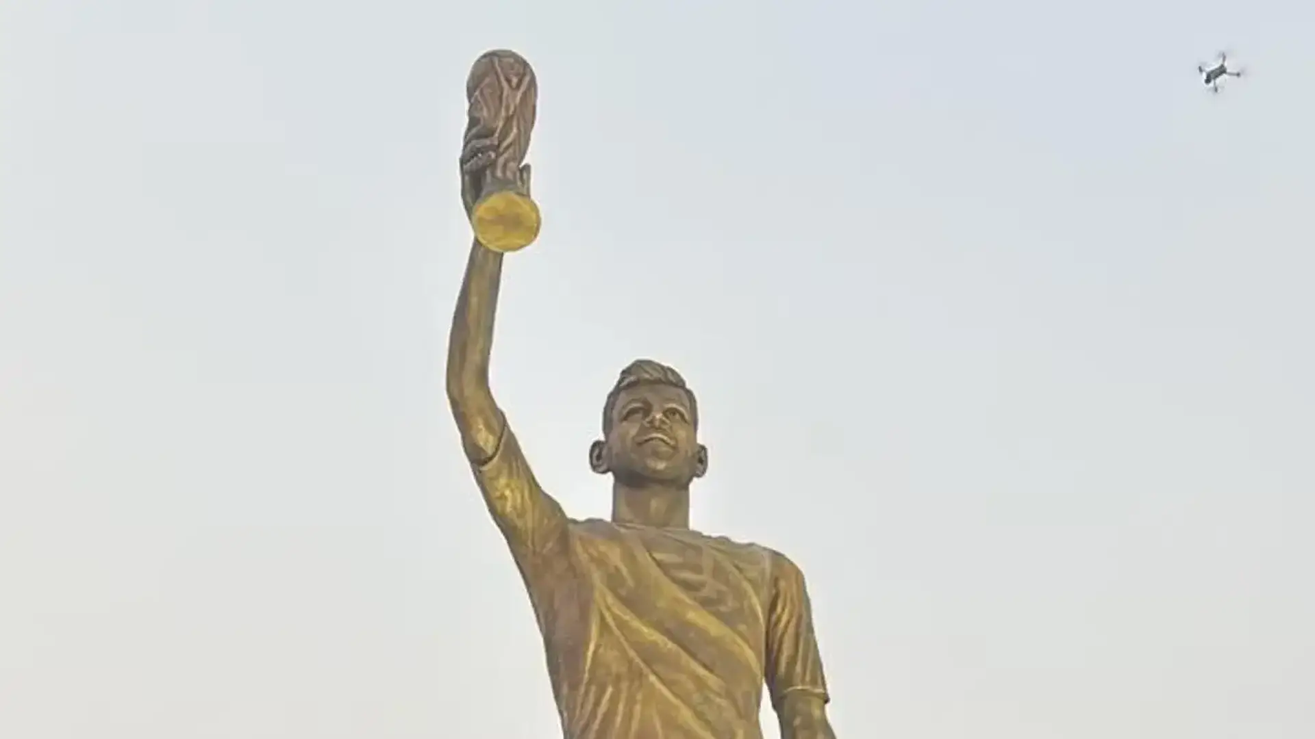 Leo Messi will unveil an iron statue in his honour in Calcutta ...