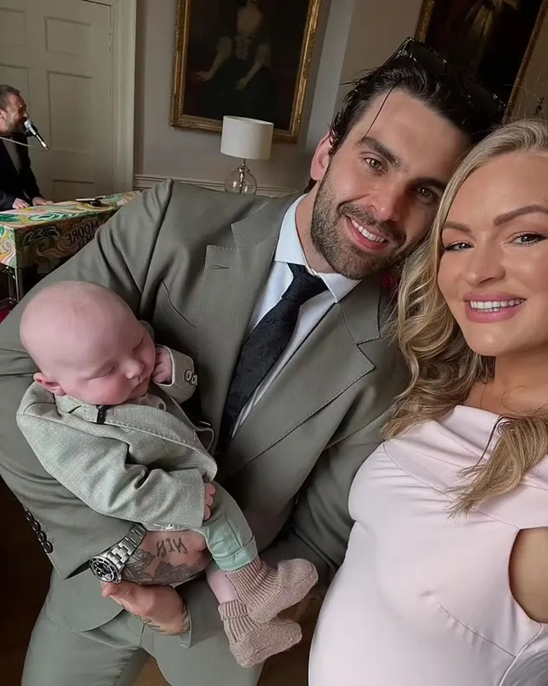 Arsenal fan Laura Woods bounces back after welcoming her son — she ...