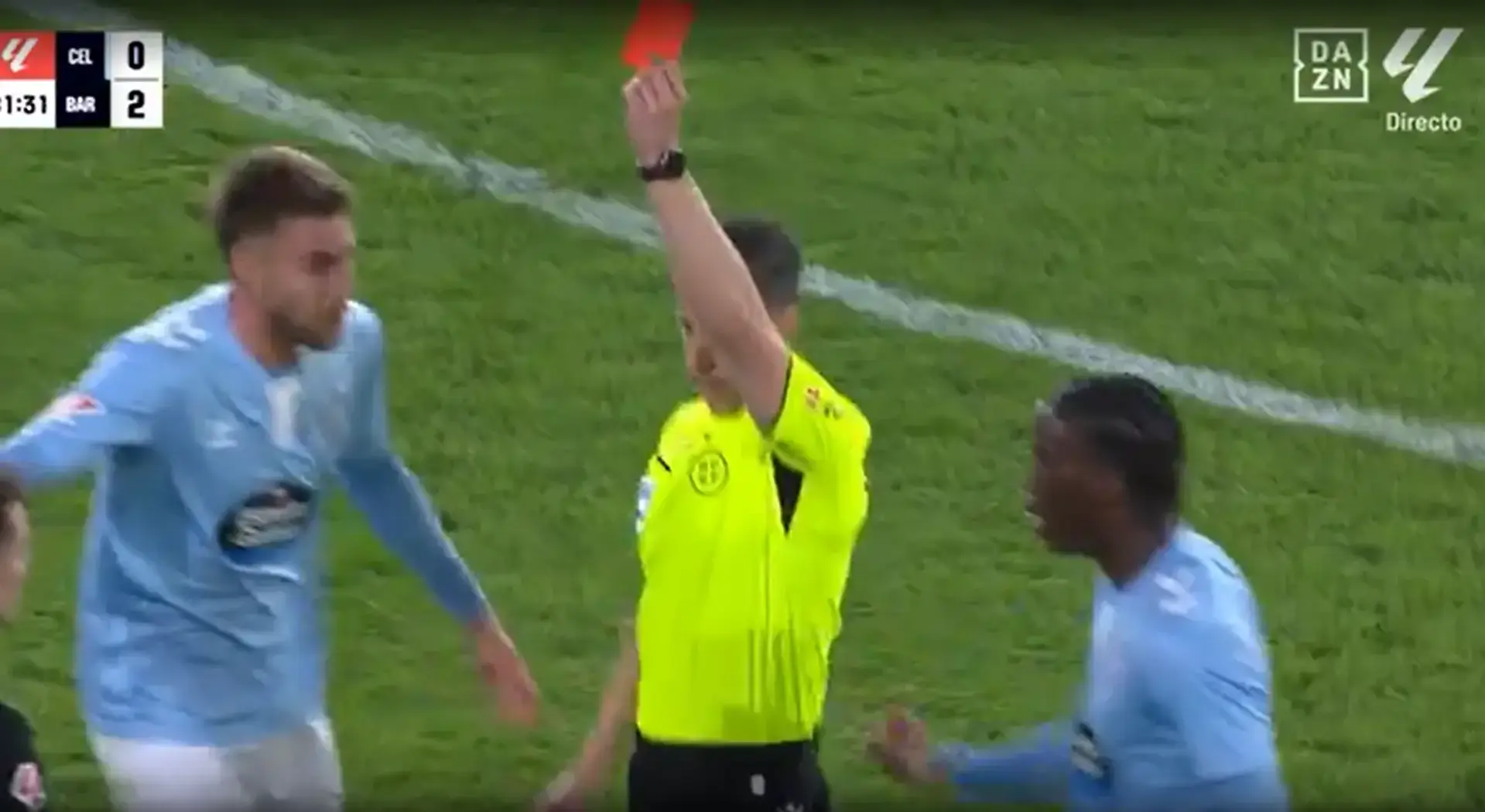 Caught on camera: Ex-Barca star Moriba reminds referee to show red card ...