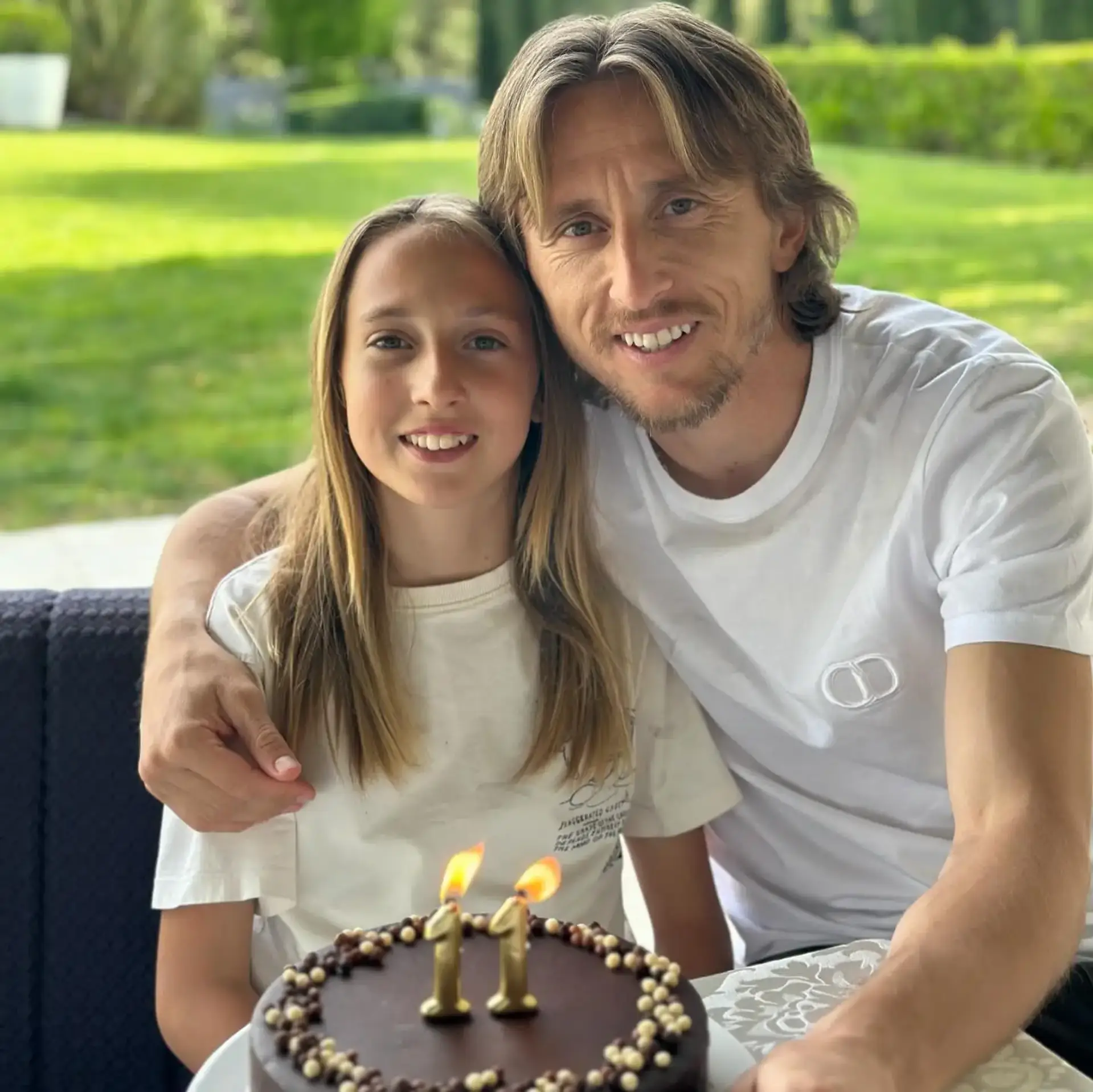 RARE picture of Luka Modric's 11-year-old daughter and sister watching ...