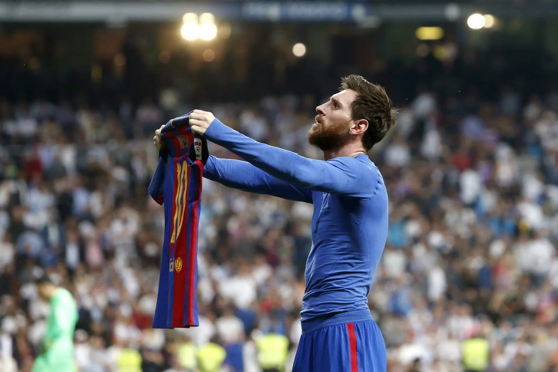 4 most memorable goal celebrations Leo Messi has ever done with a shirt ...
