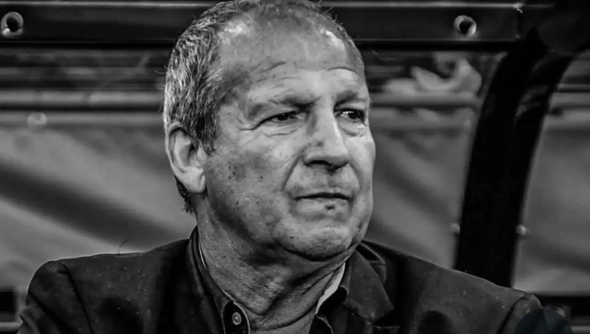 "Un entraîneur passionné et un consultant emblématique" : le PSG rend ...