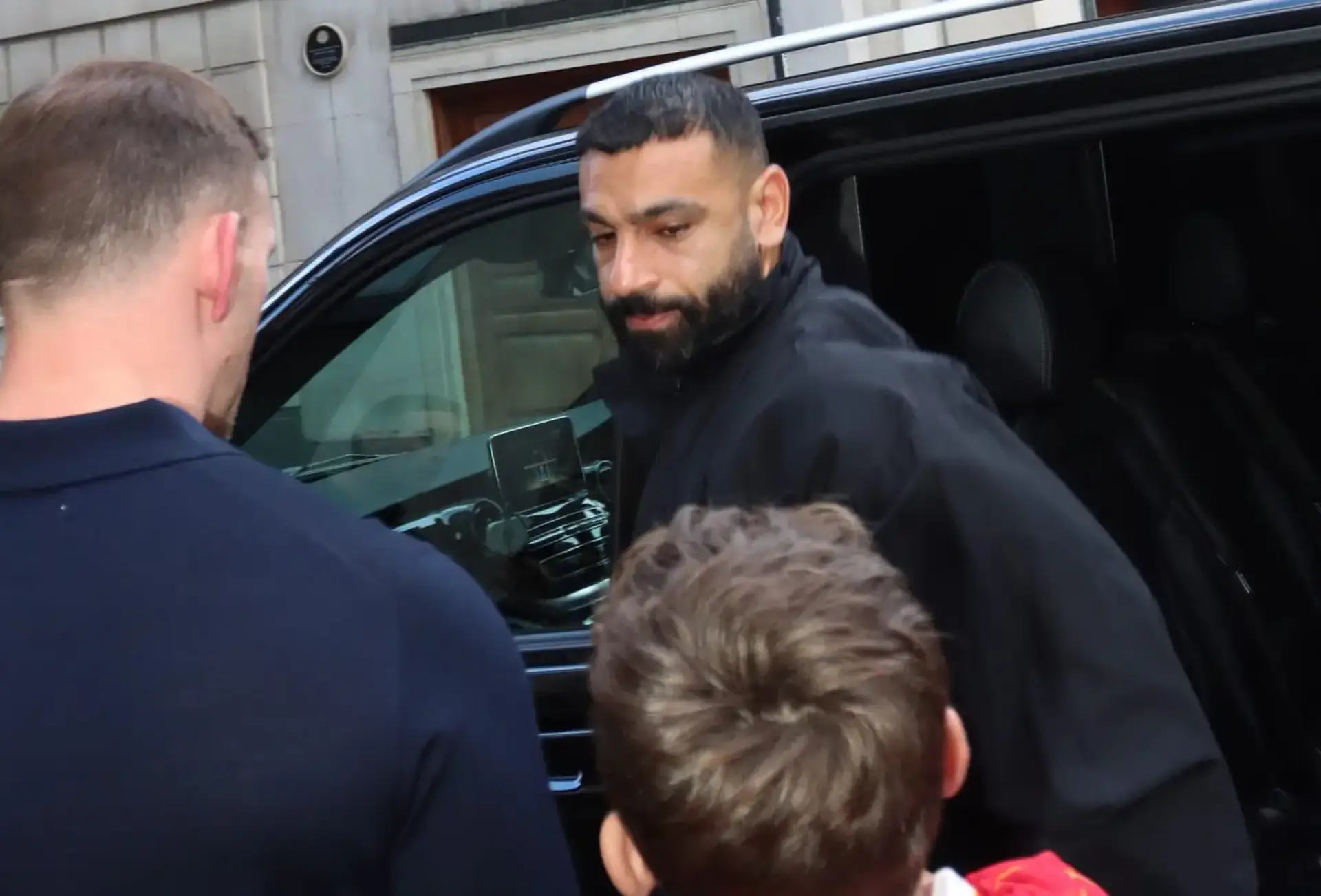 Mohamed Salah and Andy Robertson hold emotional private leaving party in Liverpool — Tribuna.com