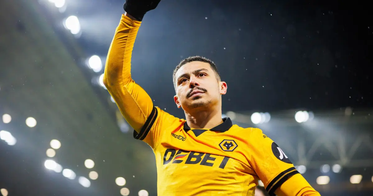 Wolves midfielder Andre signs new long-term deal despite relegation ...