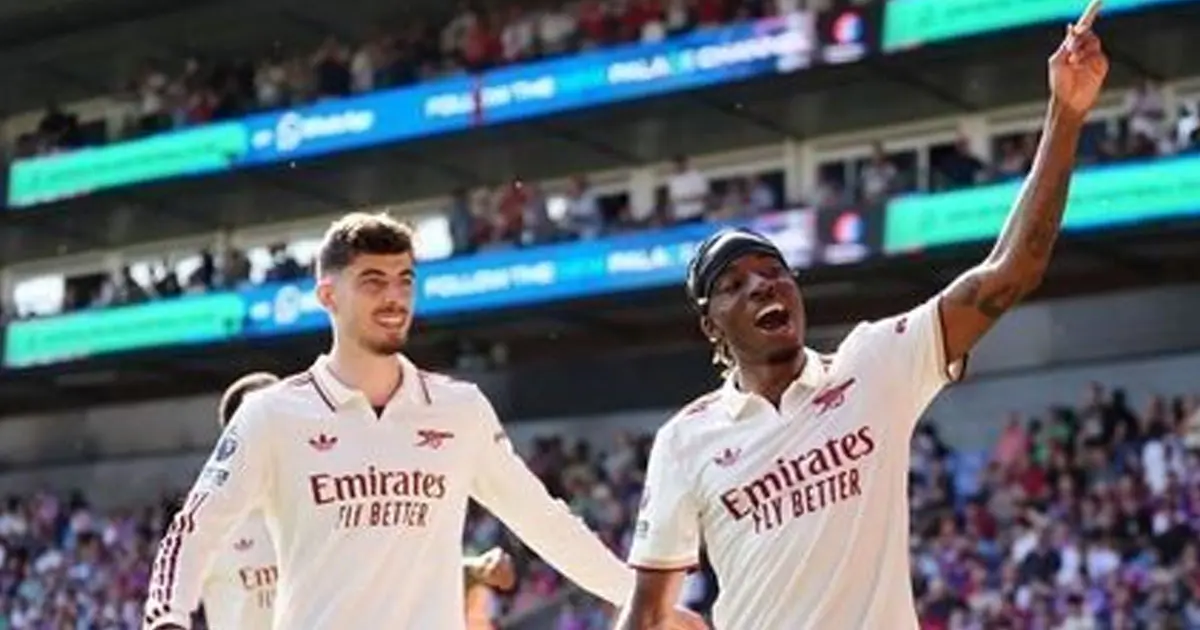 Arsenal remporte le dernier match de la Premier League 2025/26 contre ...