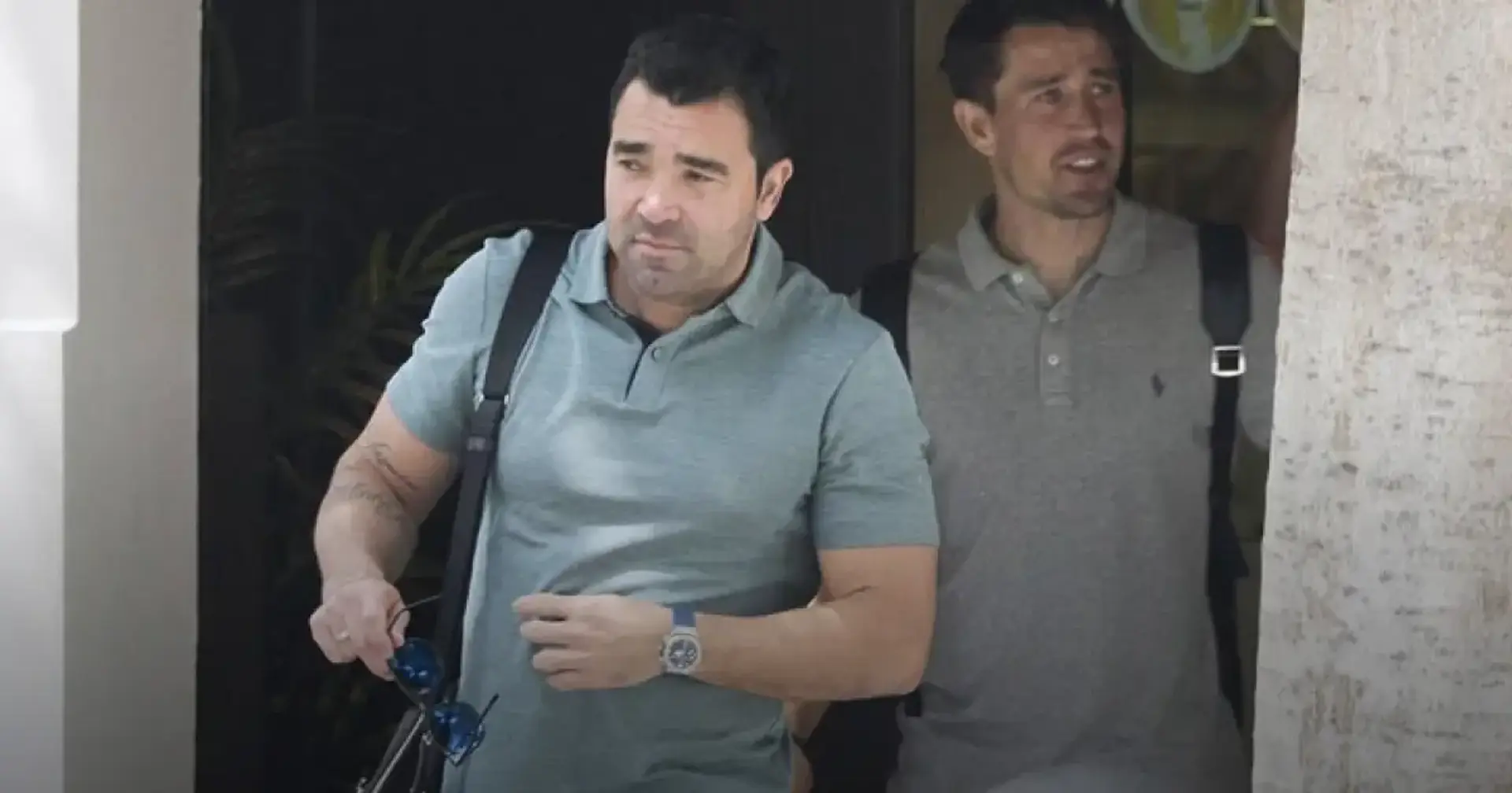 Deco travels to hold meeting with agents as Barcelona get their ...
